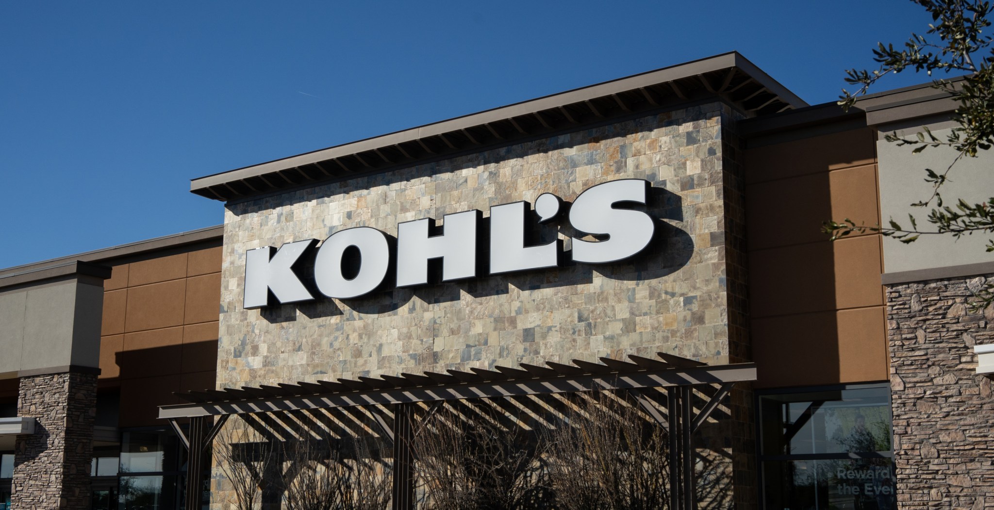 Major Commercial Department Store Laying Off 10 Percent Of Staff ...