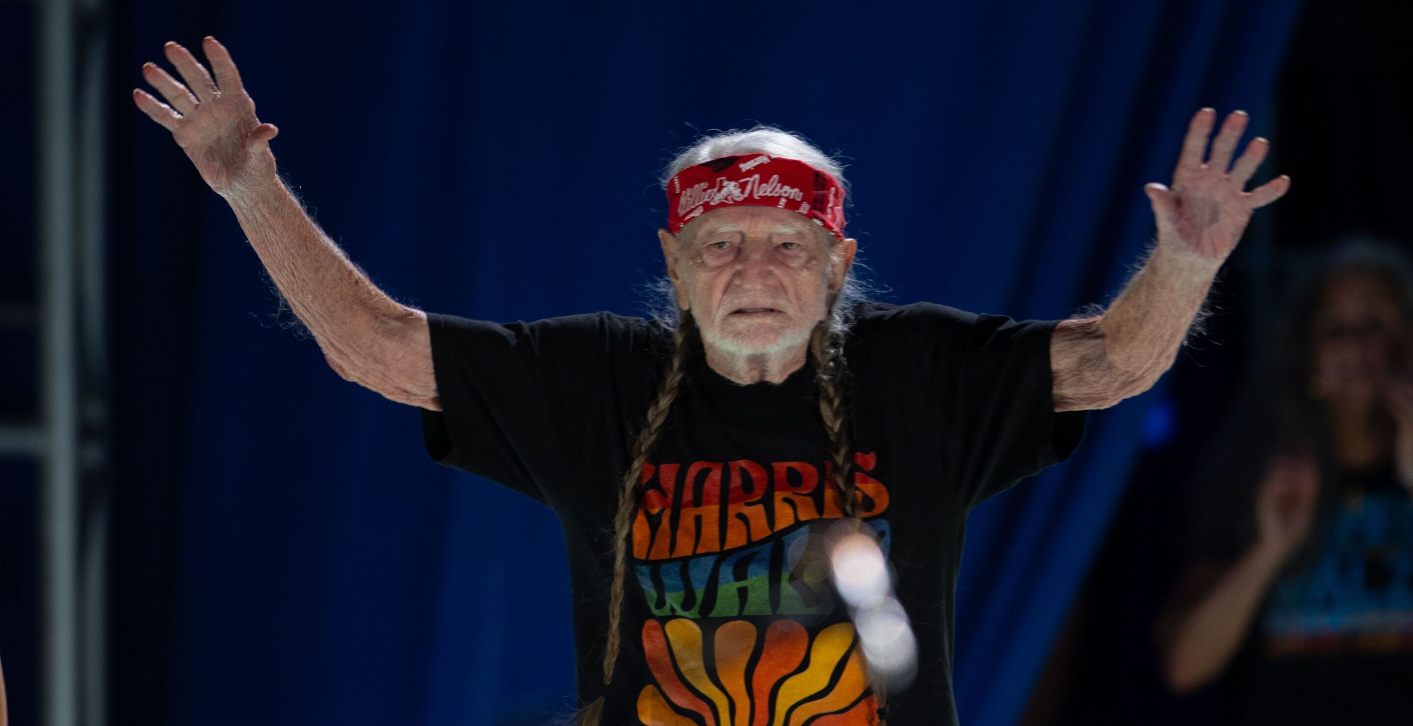 4 Singers Who Are Still Performing Despite Being Over 70 - Wide Open ...