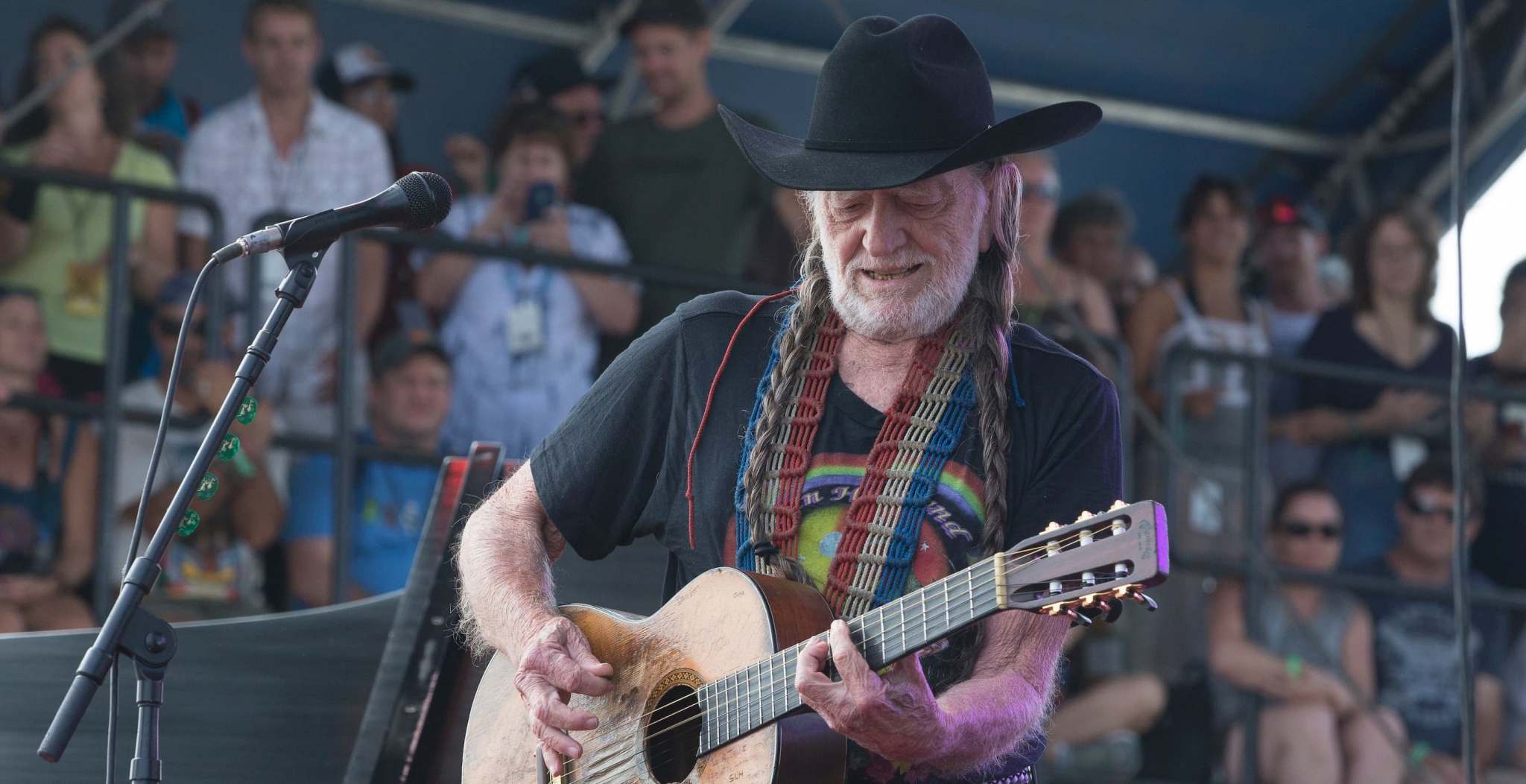 On This Day In 1987 'Red Headed Stranger' Premieres: How Willie Nelson ...