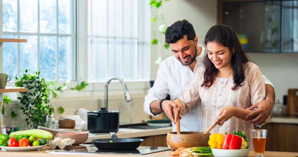 10 Best Ways To Do Valentine's Day On A Budget - Wide Open Country