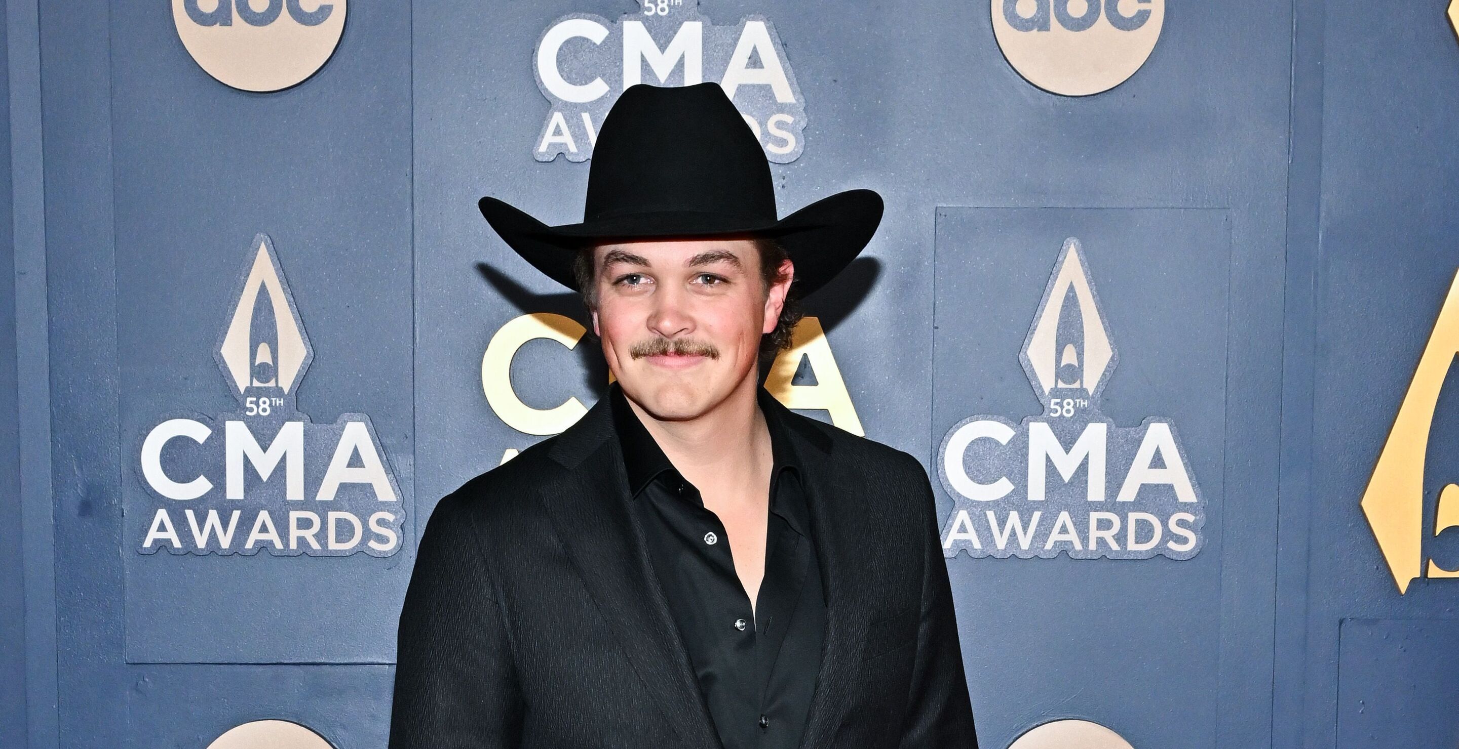 Zach Top Has Uncanny Ability To Pick Out '90s Country Artists By Their ...