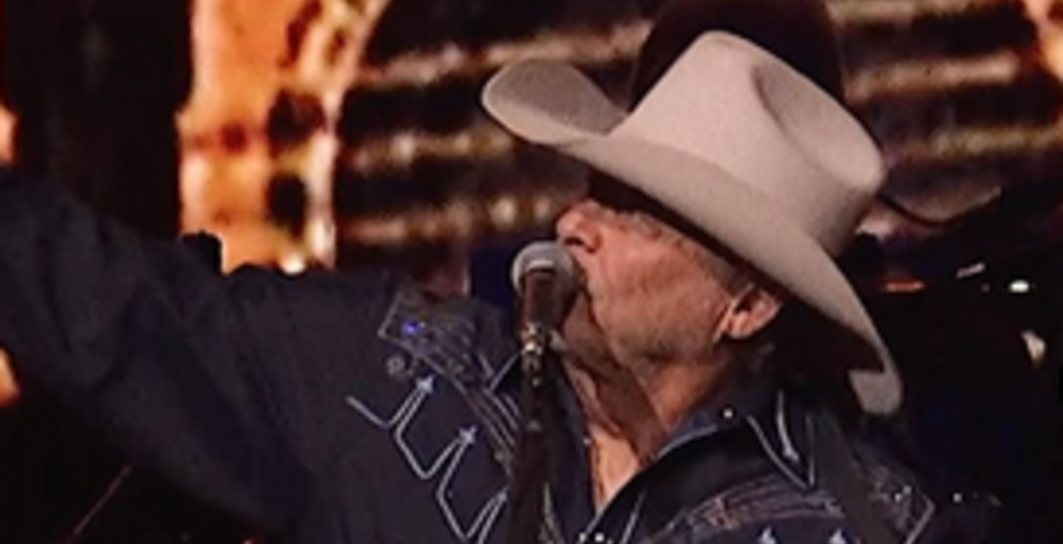 The Emotional Moment Alan Jackson Got Teary-Eyed During One Of His Last ...