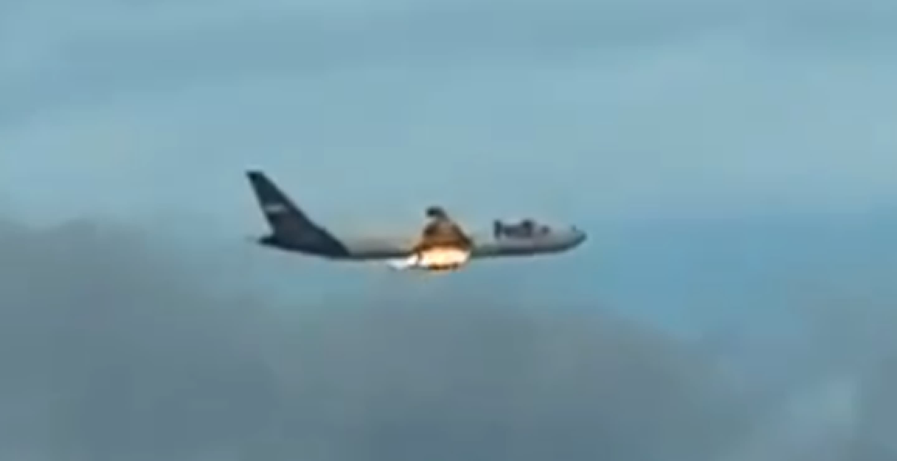 FedEx Plane's Engine Explodes Moments After Takeoff, Forcing Emergency ...