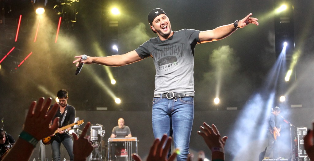 Luke Bryan Gives an Update on His Chaotic Home Life as a Dad - Wide ...