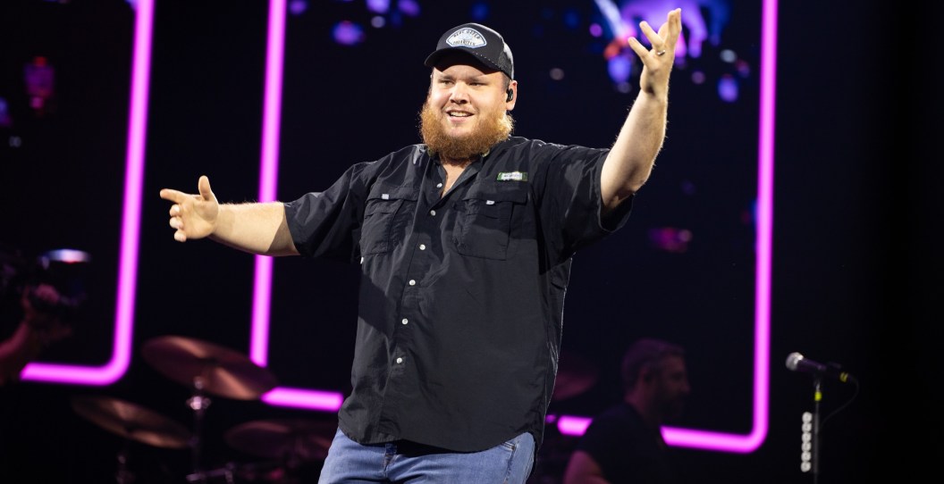 Luke Combs Will Become The First Country Singer To Ever Close This ...