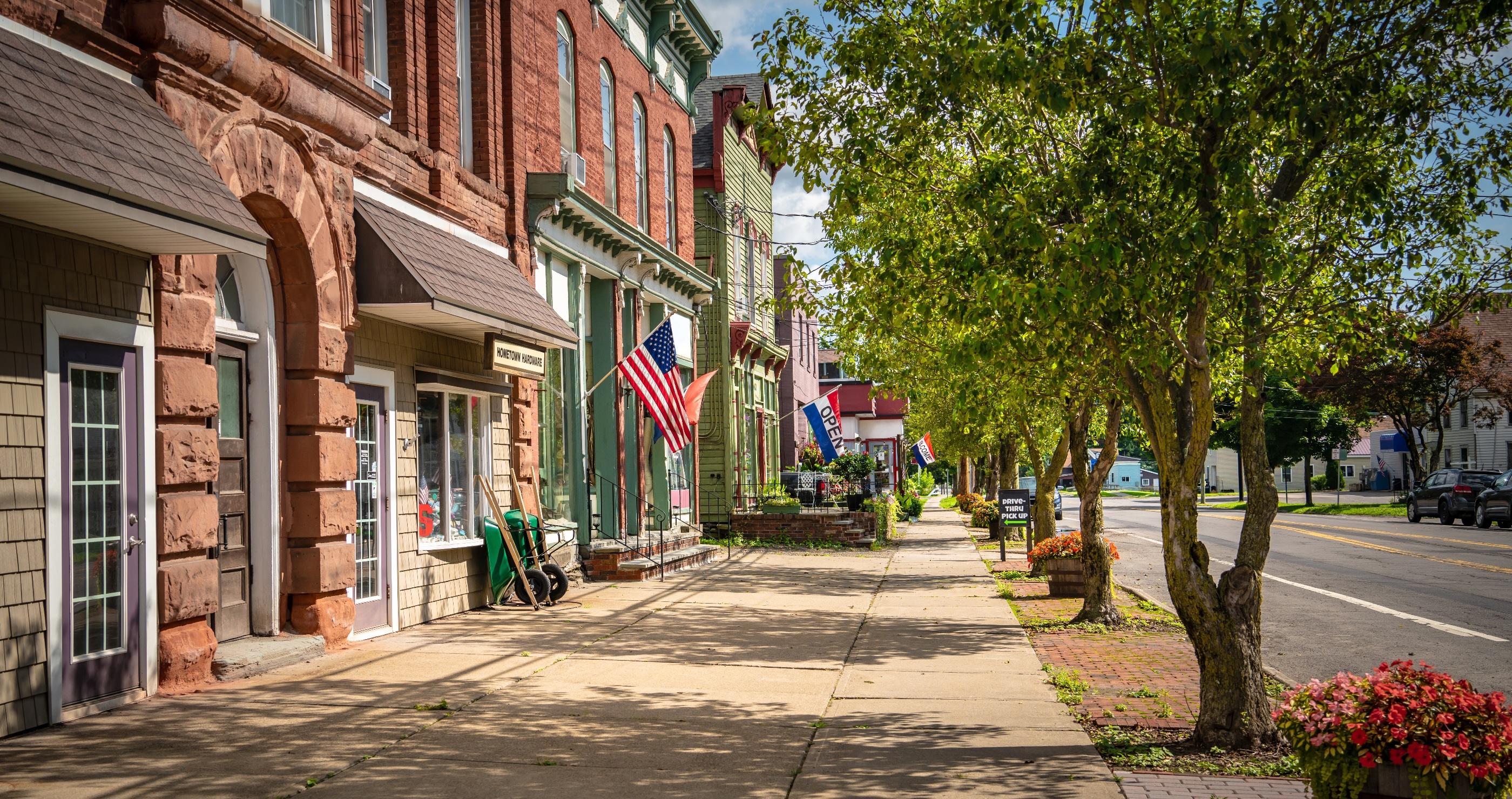 Is This The Best Small Town In The South? Let's Examine - Wide Open Country