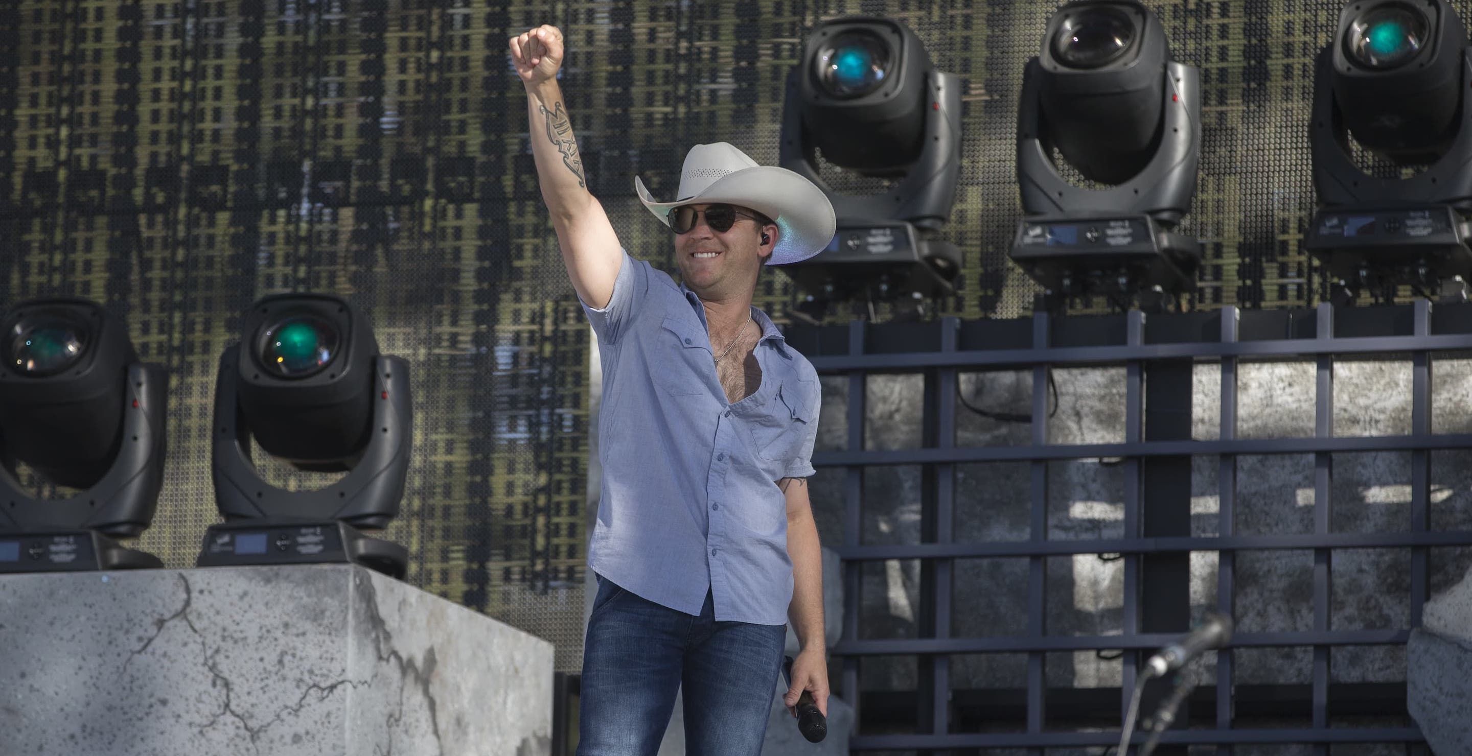 Justin Moore Shares His Real Thoughts On The Current State Of Politics ...