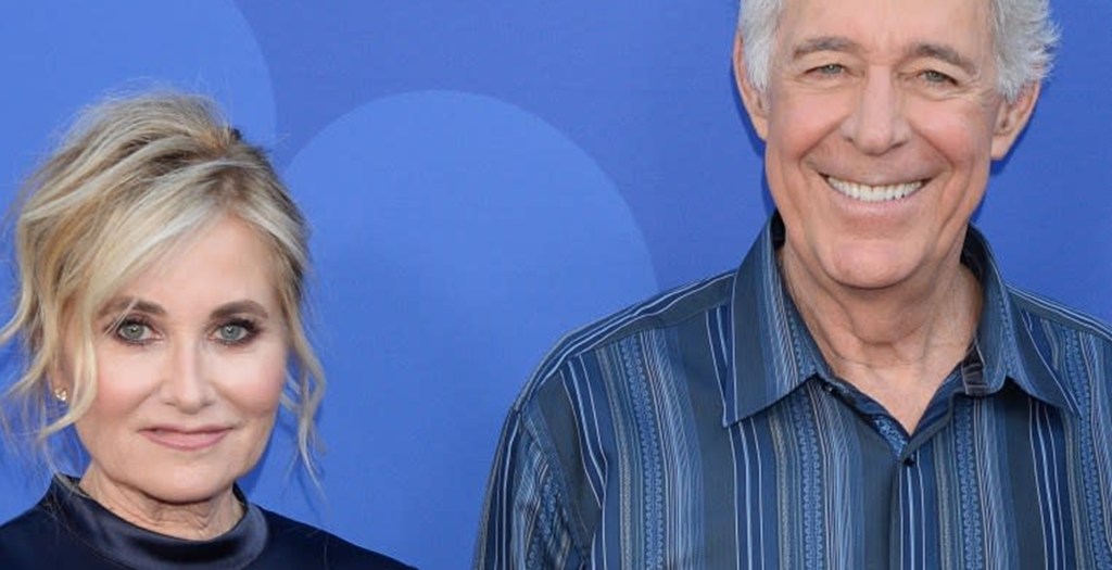 Barry Williams Gets Candid About Romance With 'Brady Bunch' Co-Star