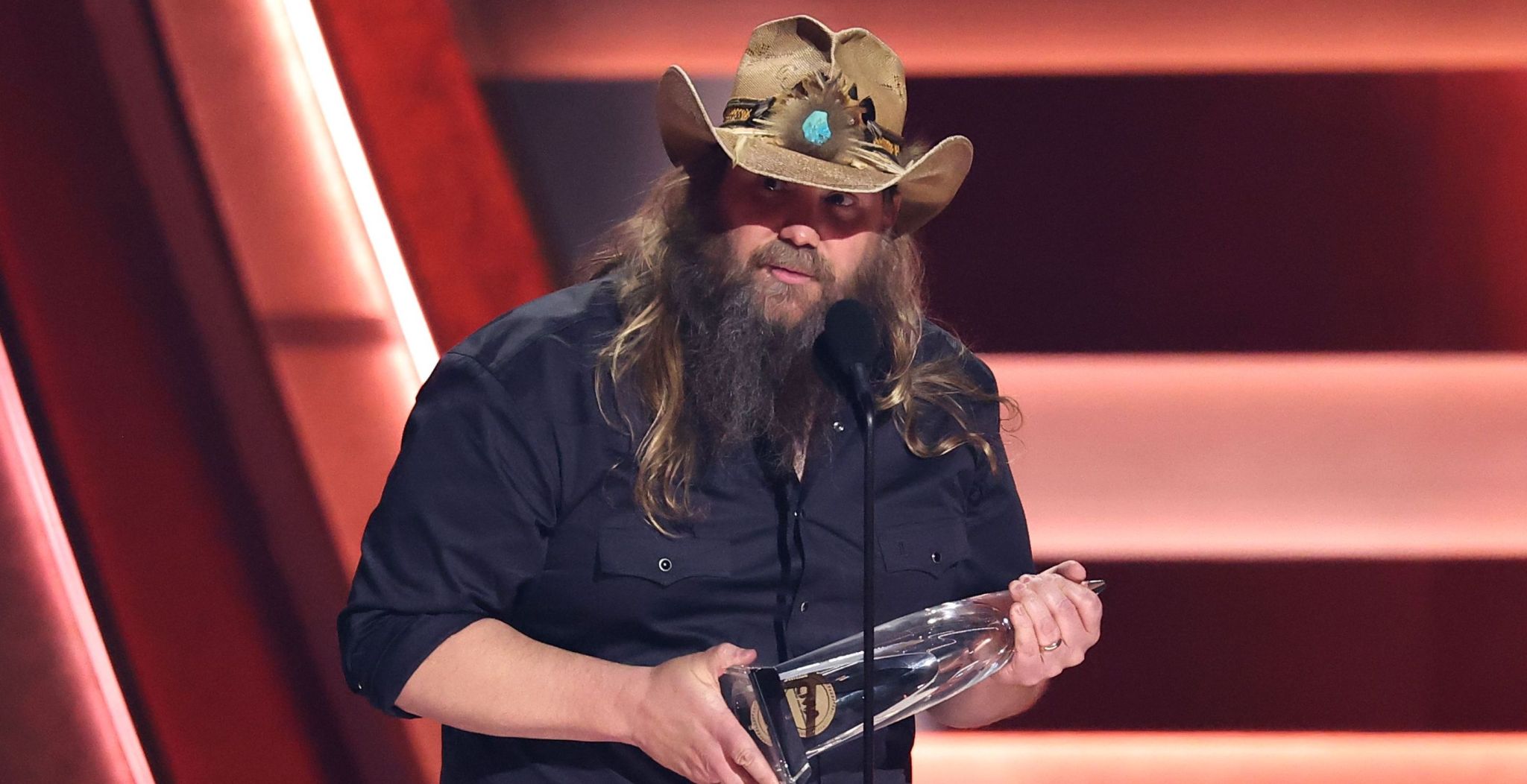 Chris Stapleton Says His Debut Classic 'Traveller' Was Made to Make His ...