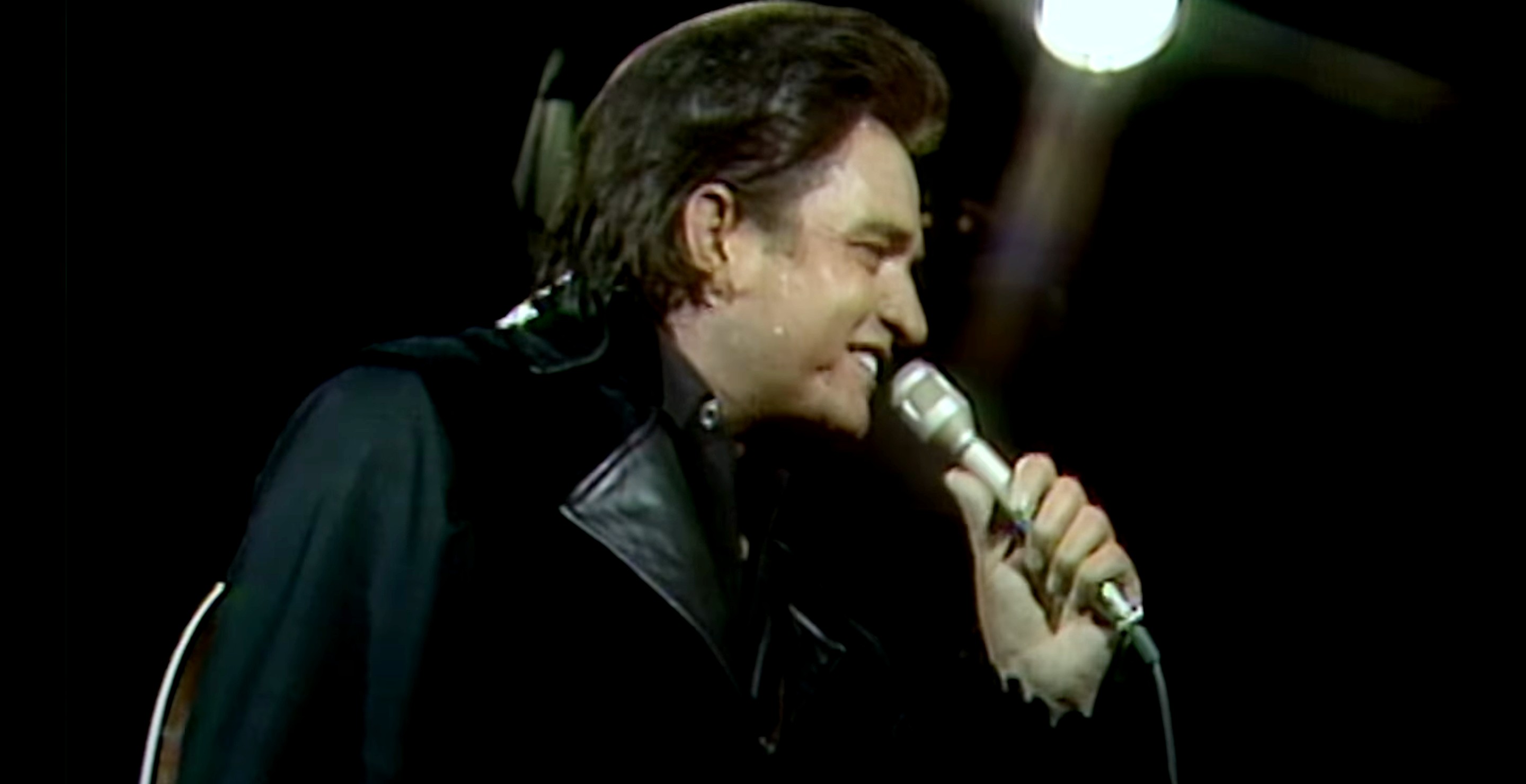 Johnny Cash Recalls the Moment He Knew He Wanted To Perform at the ...