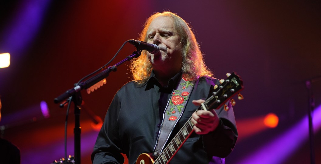 Warren Haynes Tells Origin Story of Off-Market Les Paul He Played With ...