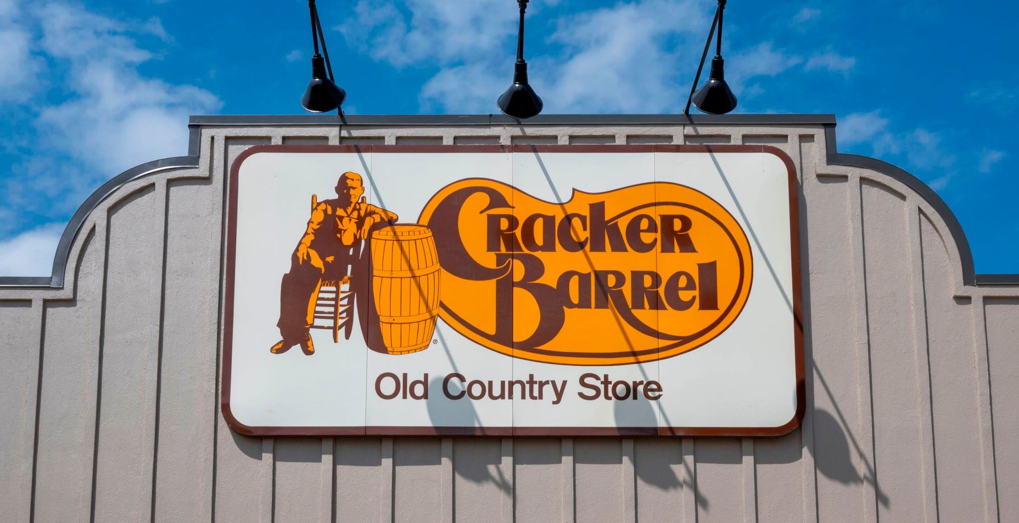 Shuttering of 14 Cracker Barrel-Owned Restaurants Follows Major ...