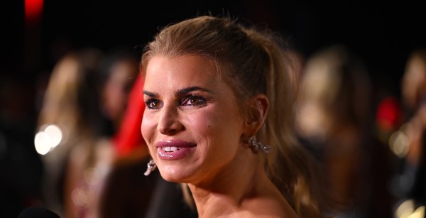 Jessica Simpson Attends First VMAs in Years with Shockingly Different ...