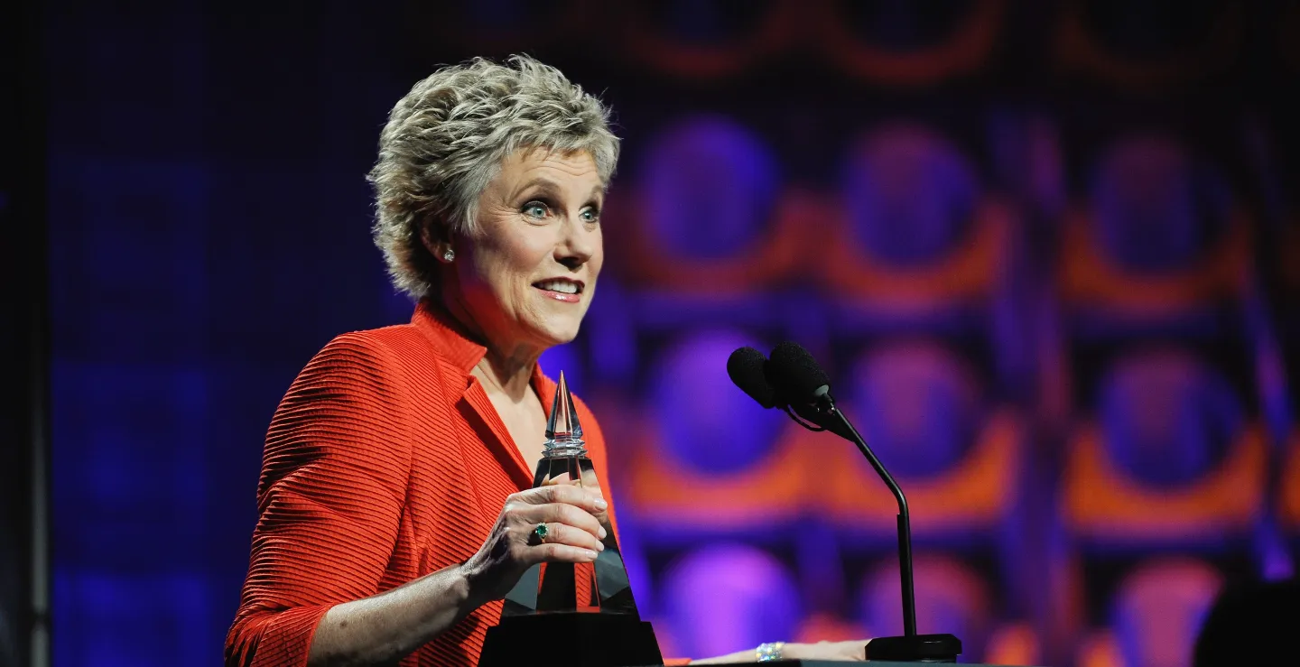"Canada's Snowbird" Is Back! Anne Murray Drops New Album Nearly Two ...