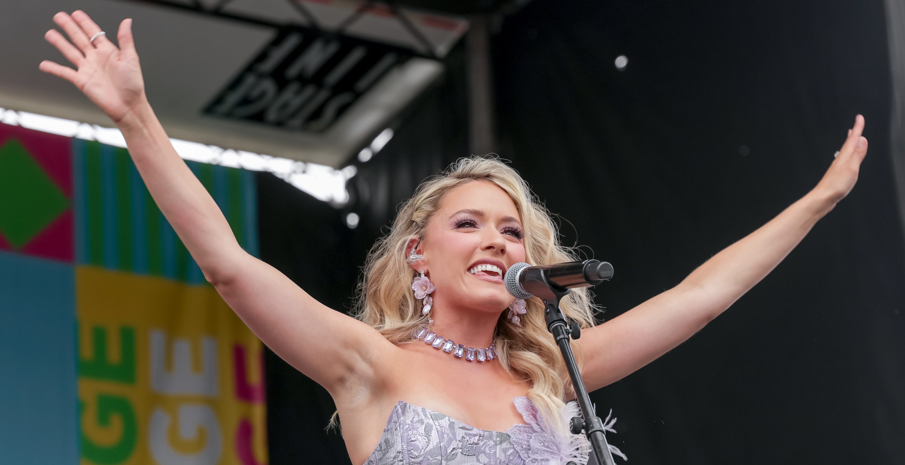 Country Singer Shares Her Wardrobe Malfunction Experience: “I Almost ...