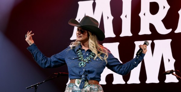 Miranda Lambert Reportedly Has a TV Series Based on Her Music in the ...