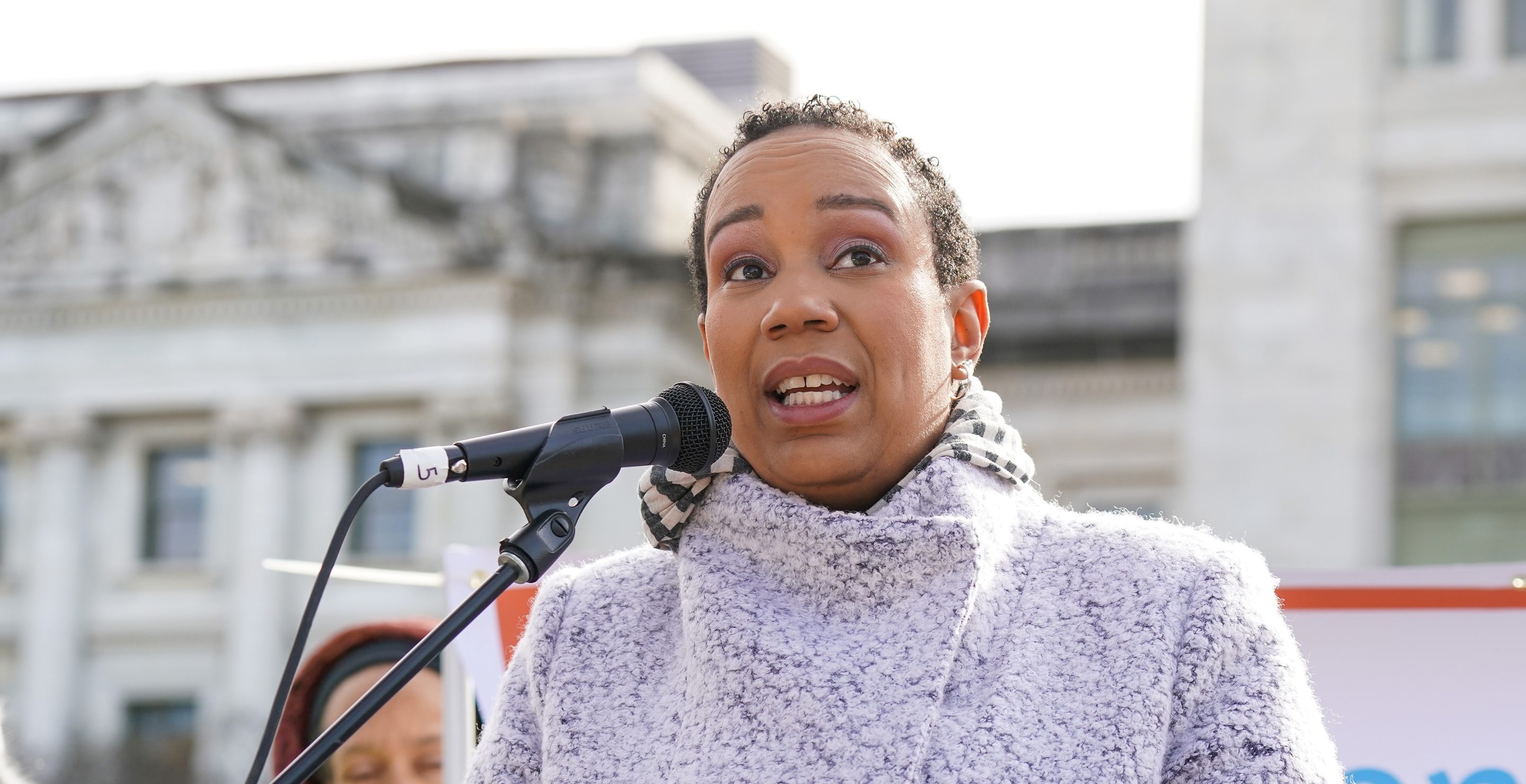 Trailblazing Celebrity Chef Dead at 49 After “Fighting for Her Life ...