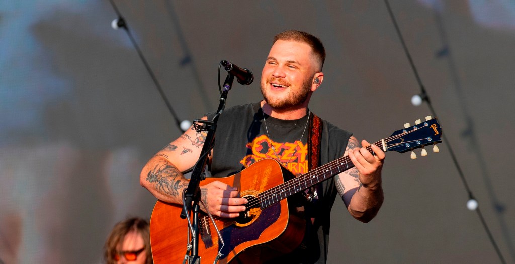 Zach Bryan’s New Wife Gifts Him Guitar That Once Belonged to Bob Weir ...