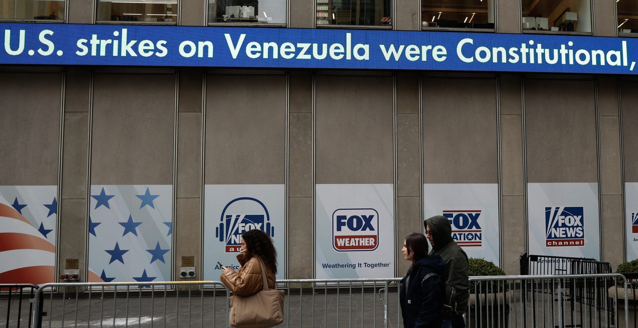 "Hardest Of Times": Fox News Star Opens up About Husband's Death on Air ...