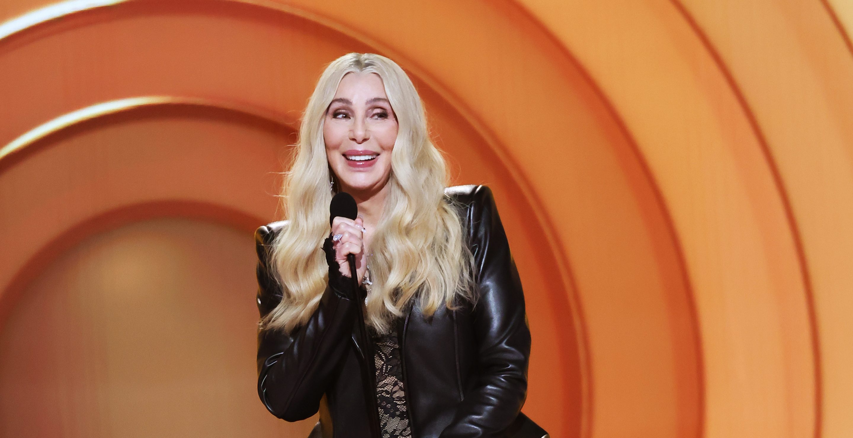 "I'm So Sorry": Cher Has Onstage Flub at Grammys - Wide Open Country