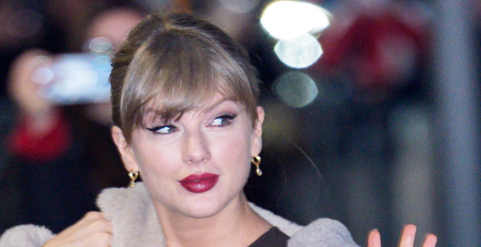 Taylor Swift Completely Unrecognizable in BTS Video - Wide Open Country