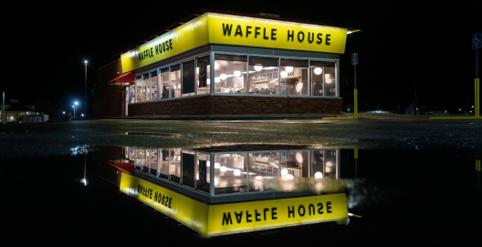 84-Year-Old Sues Waffle House After Claiming Sign Distracted Him and ...