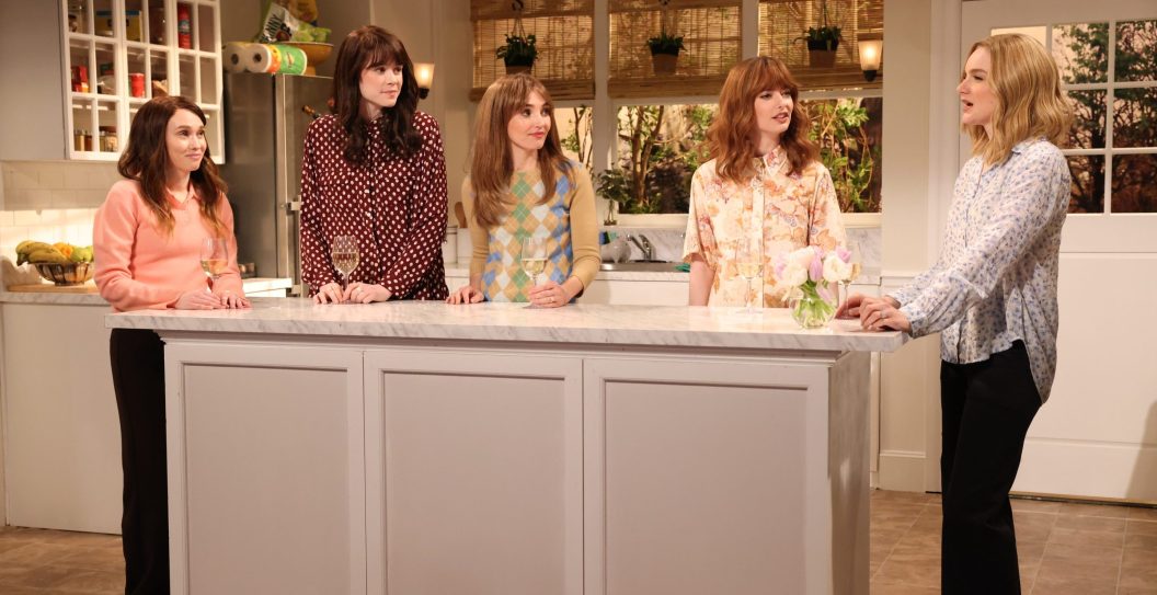 'SNL' Star Under Fire After Admitting to Pantsing 6-Year-Old When She ...