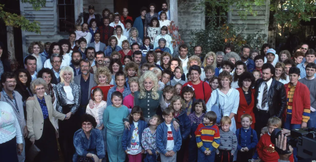 Hear Rare Recording of Dolly Parton's Mom Singing - Wide Open Country