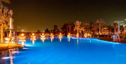 Bride Nearly Drowns After Jumping Into Pool With Wedding Dress - Wide ...
