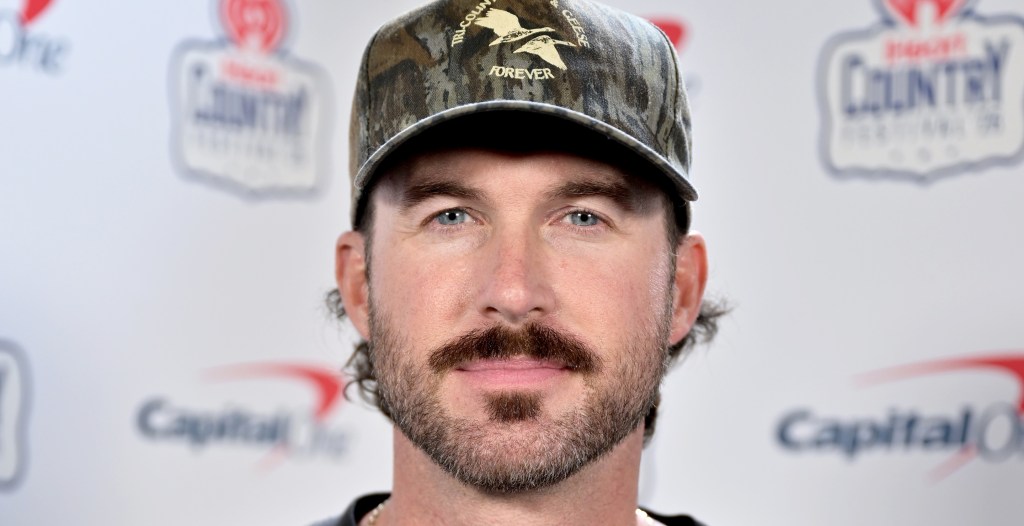 Country Singer Opens Up About His Battle Up About His Battle with ...