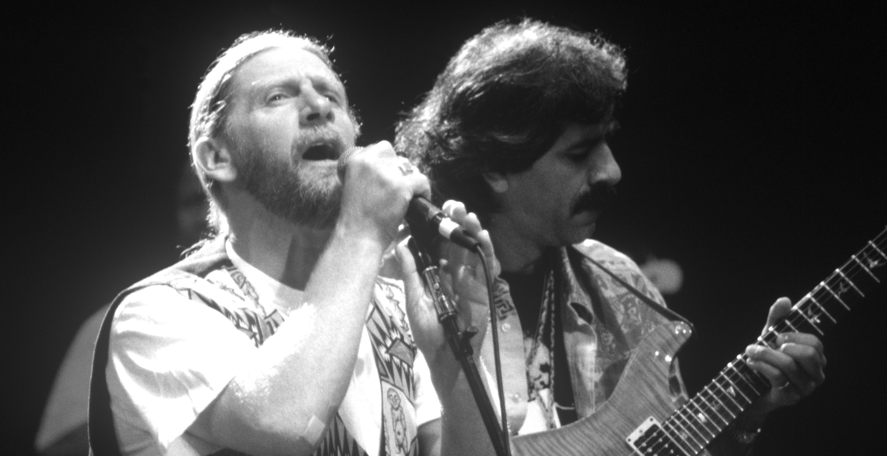 Former Singer for Popular Rock Band Dies at 79: RIP Alex Ligertwood of ...