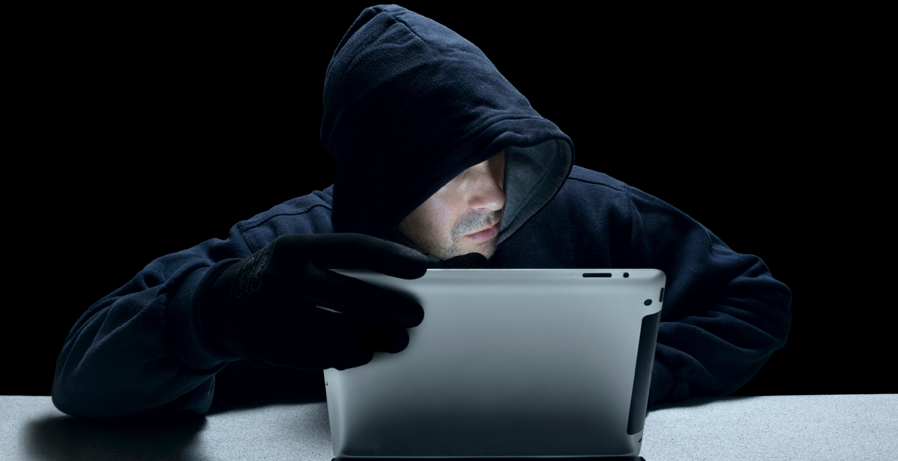 Experts Warn About Plain Sight Scam Attack That Can Hijack Your PC ...