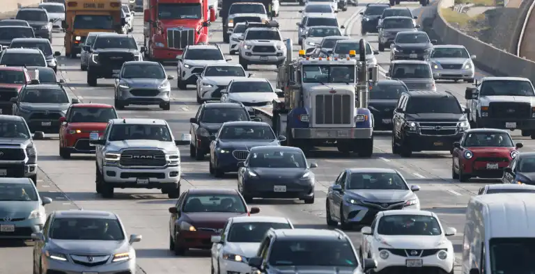 1 Dead and 32 Injured After Semi-Truck Crosses Highway Divider in ...