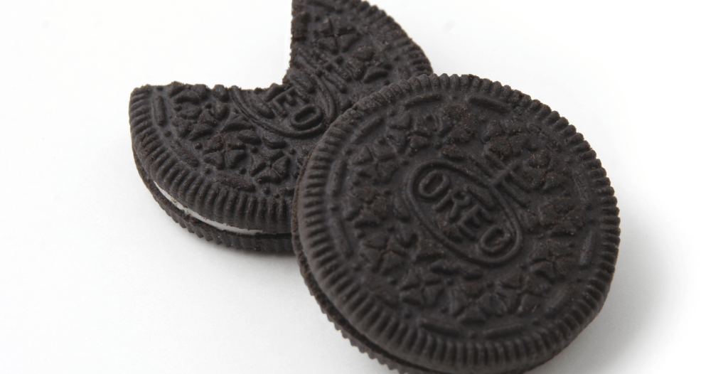 Personal Trainer Eats 162 Oreos in Five Minutes To Break World Record