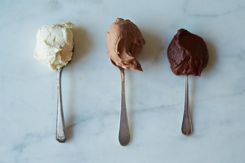 16 Delicious Flavors of Homemade Whipped Cream