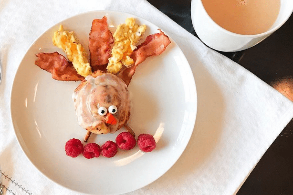 Gobble on These Turkey Cinnamon Rolls on Thanksgiving Morning