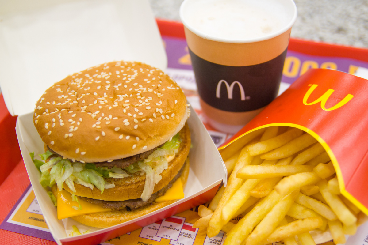 McDonald's Faces Lawsuit Over Potential Feces on Burger Wrapper