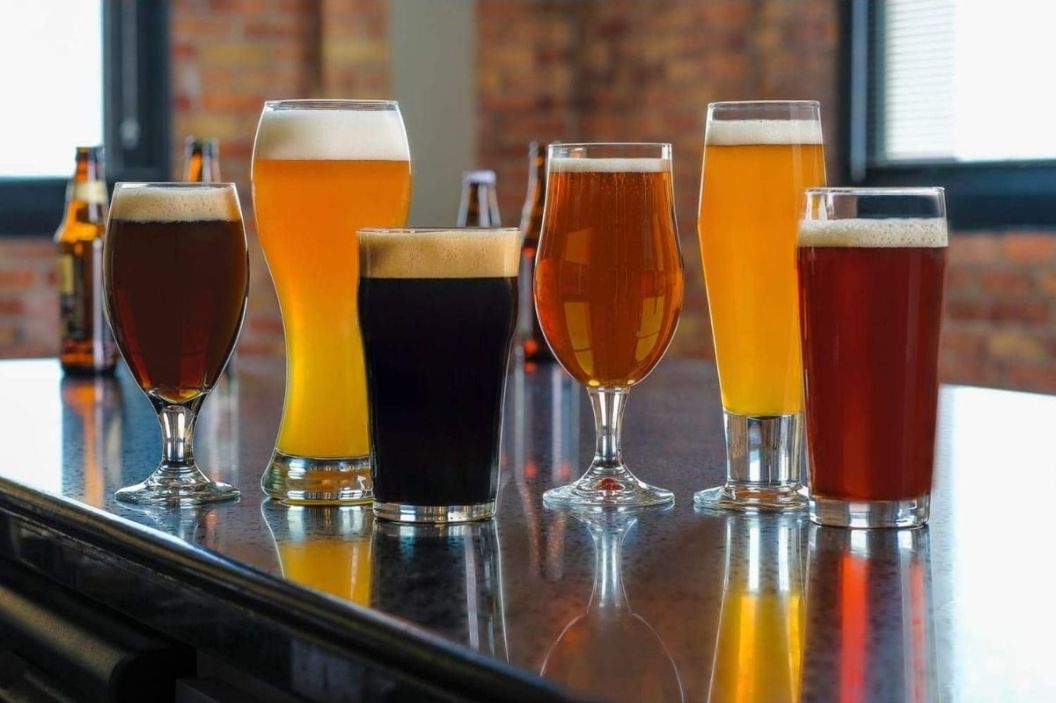 5 Best Beer Mug Sets of 2021 for Gifts, Oktoberfest, IPAs, + More