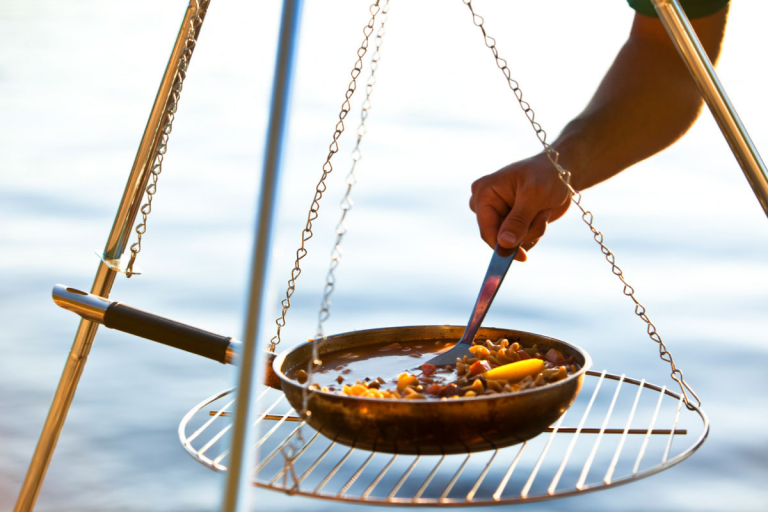 What is a Tripod Grill? + 3 Best Tripod Grills of 2021