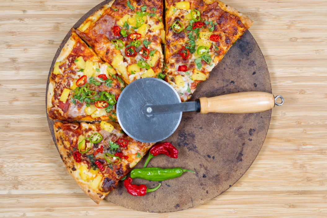 How To Clean Pizza Stone: The Definitive Guide To Avoid Dinner Debacles