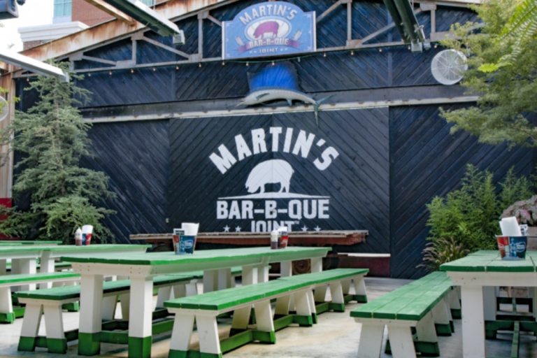 Martin's BBQ Brings Whole Hog BBQ to Western Tennessee
